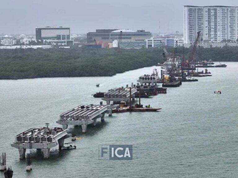 El Puente Vehicular de la Laguna Nichupté en Cancún - L'agence by Los ...